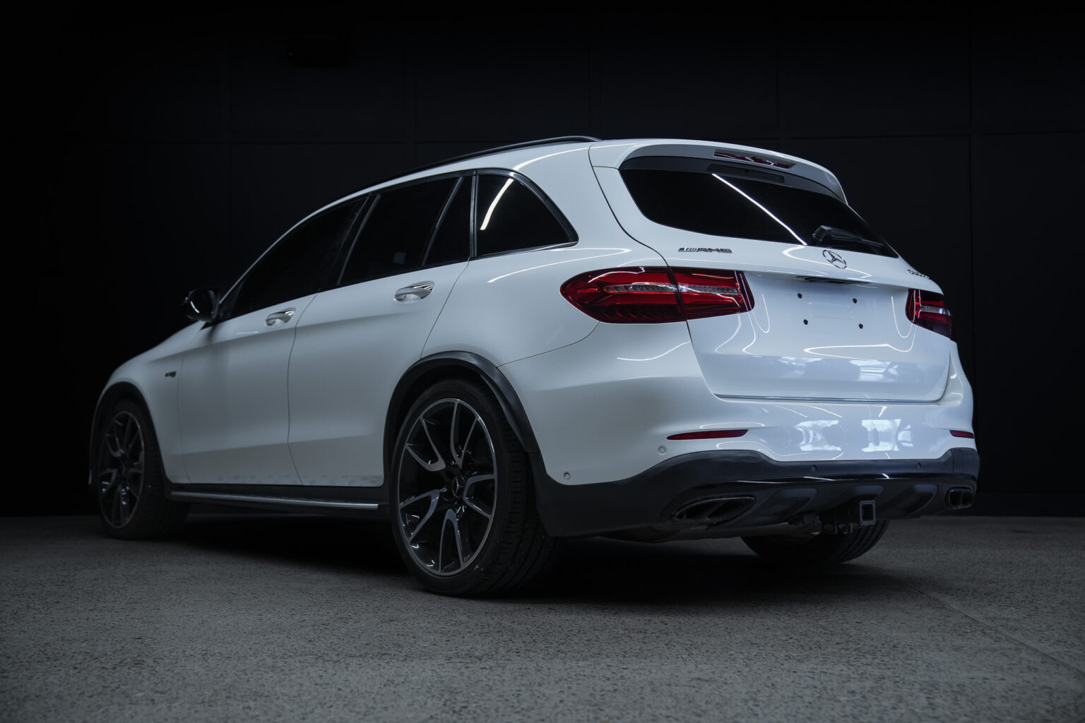 MERCEDES GLC43 AMG - Play Performance