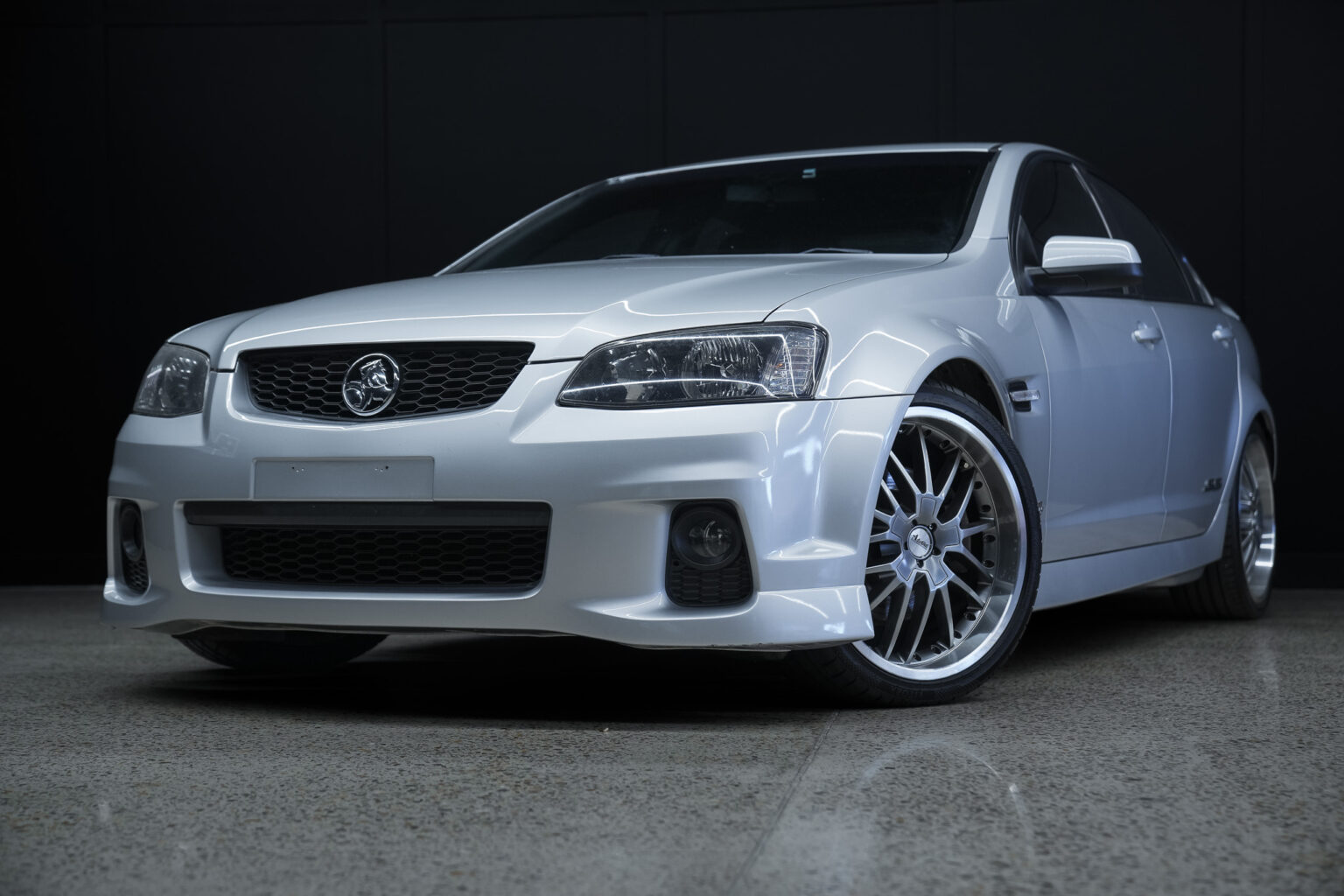 HOLDEN VE SS SEDAN - Play Performance