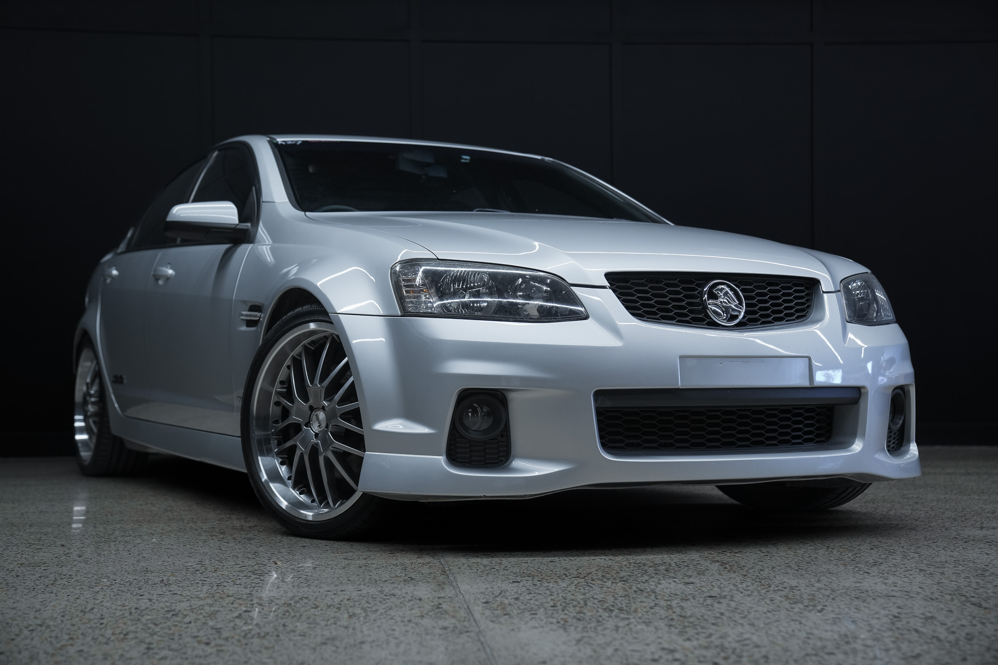 HOLDEN VE SS SEDAN - Play Performance