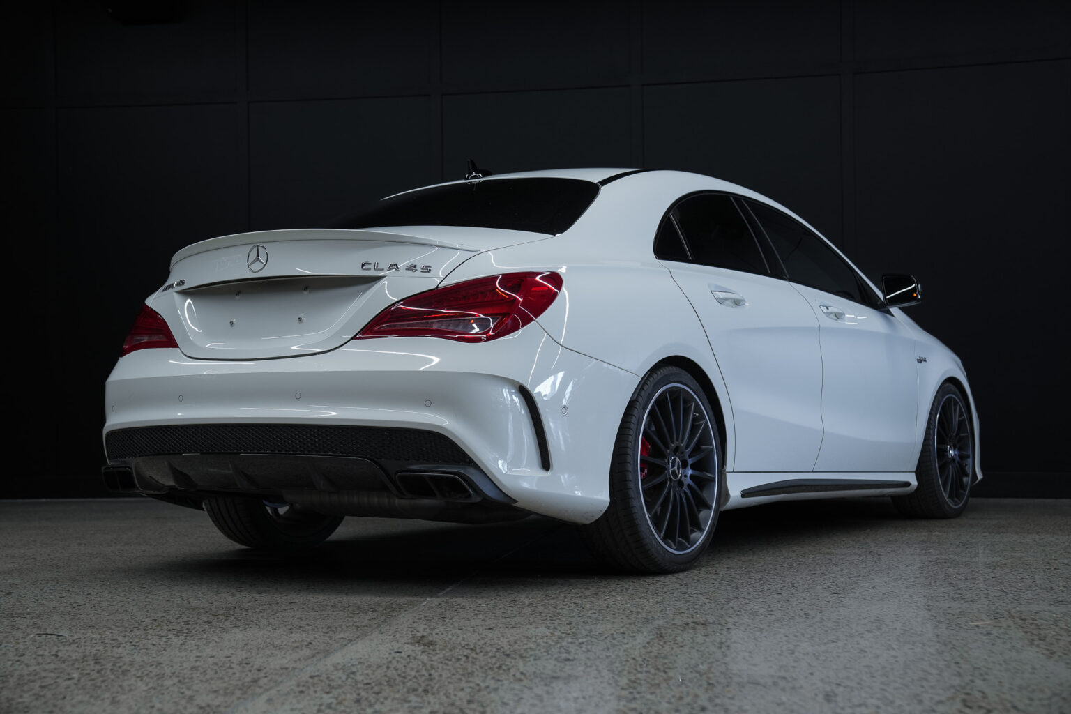MERCEDES CLA45 AMG SEDAN - Play Performance