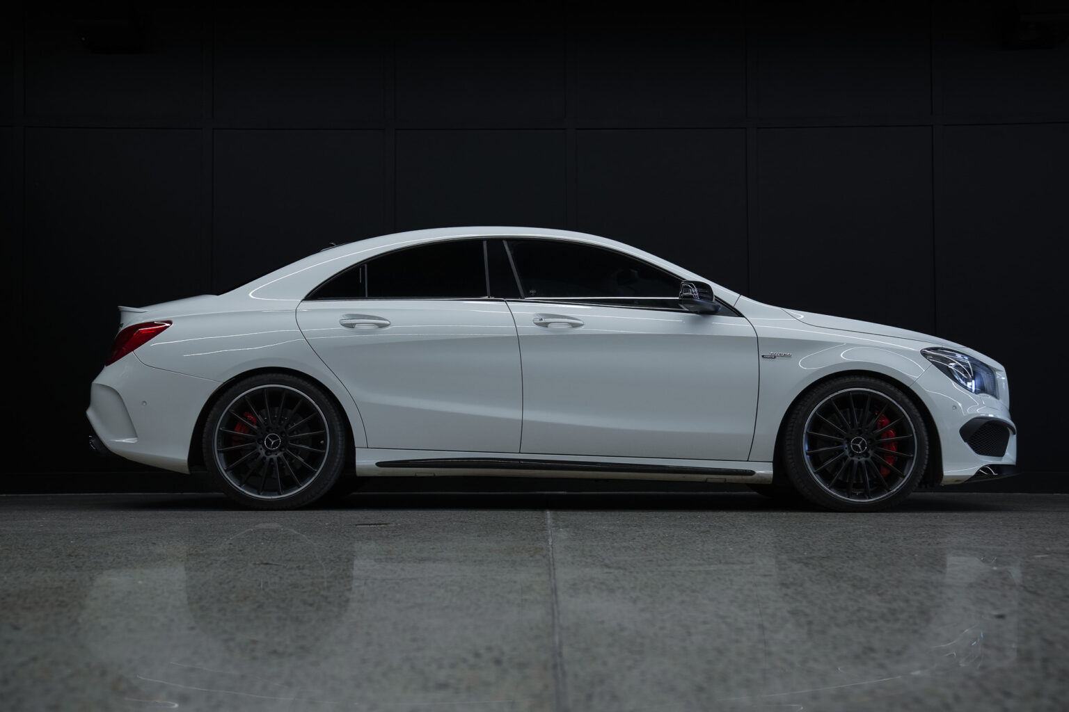 MERCEDES CLA45 AMG SEDAN - Play Performance