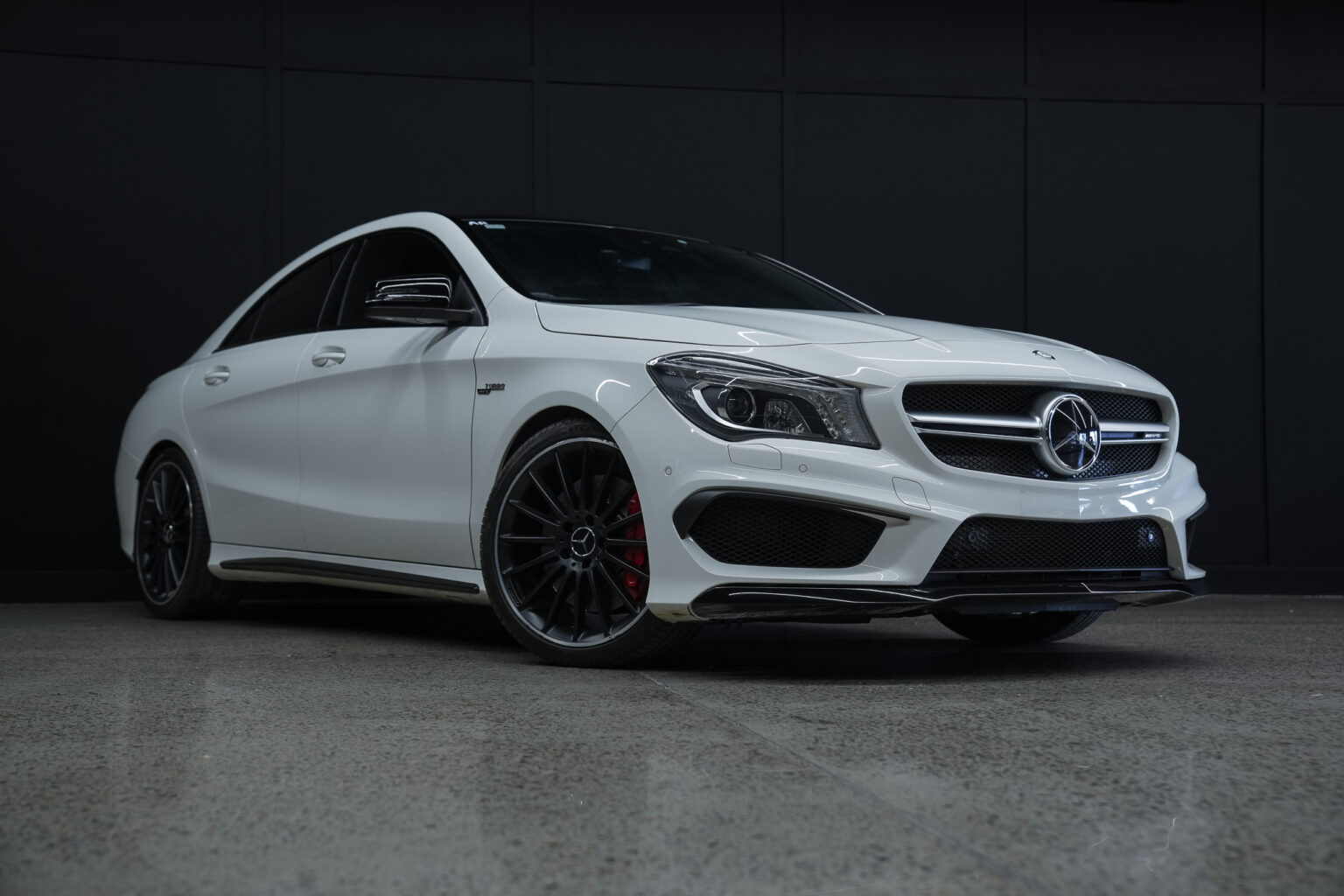 MERCEDES CLA45 AMG SEDAN - Play Performance