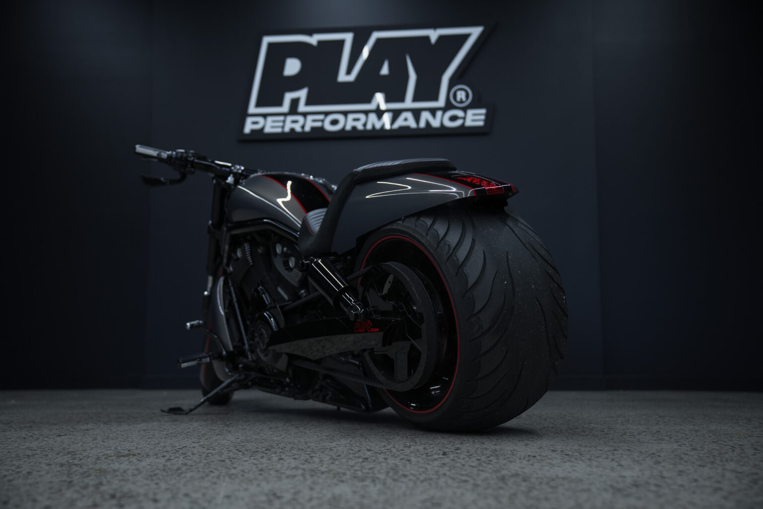 HARLEY DAVIDSON V-ROD NIGHT ROD - Play Performance