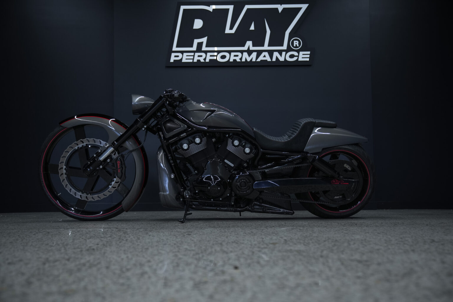 HARLEY DAVIDSON V-ROD NIGHT ROD - Play Performance