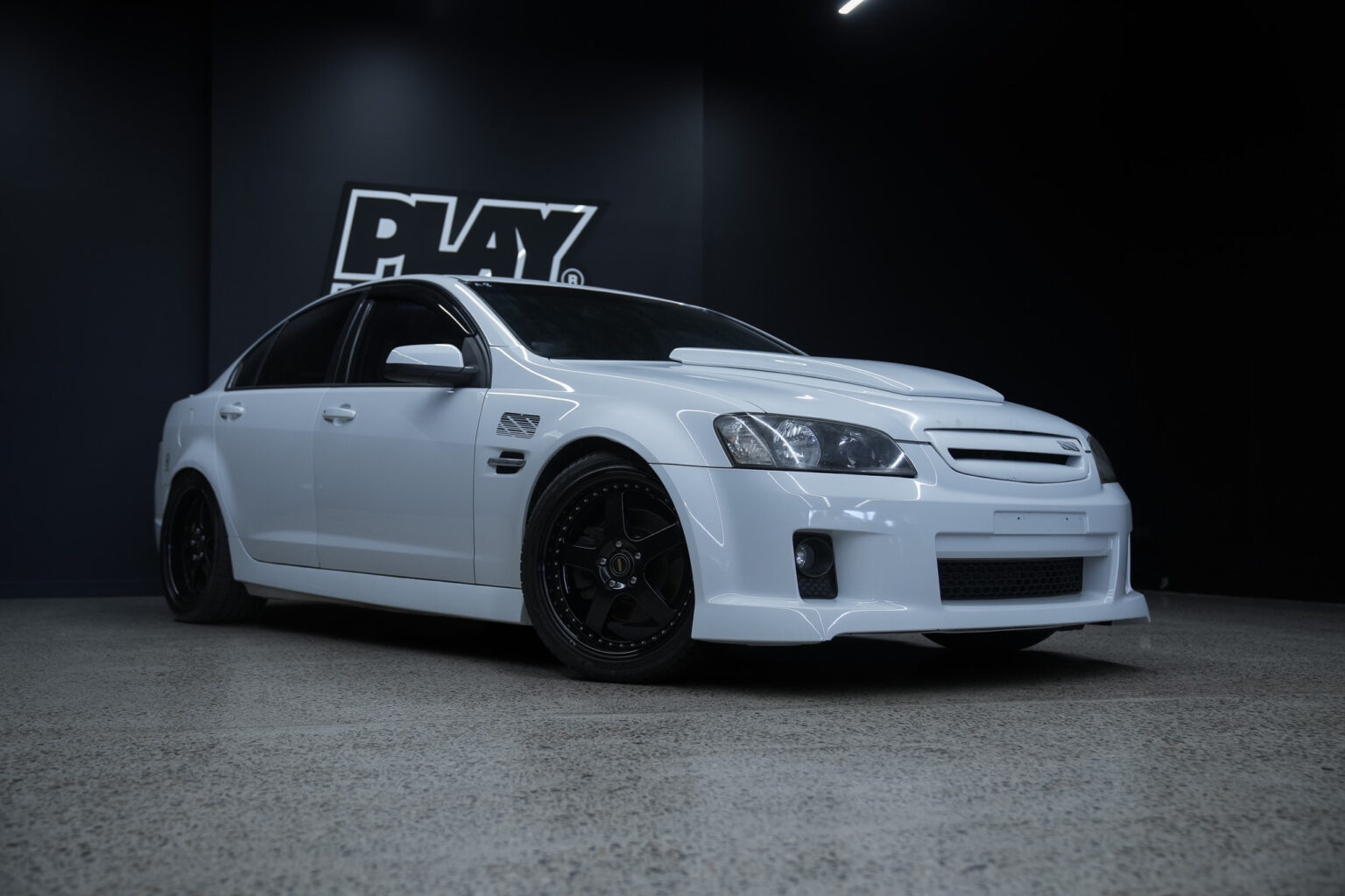 HOLDEN VE SS SEDAN - Play Performance