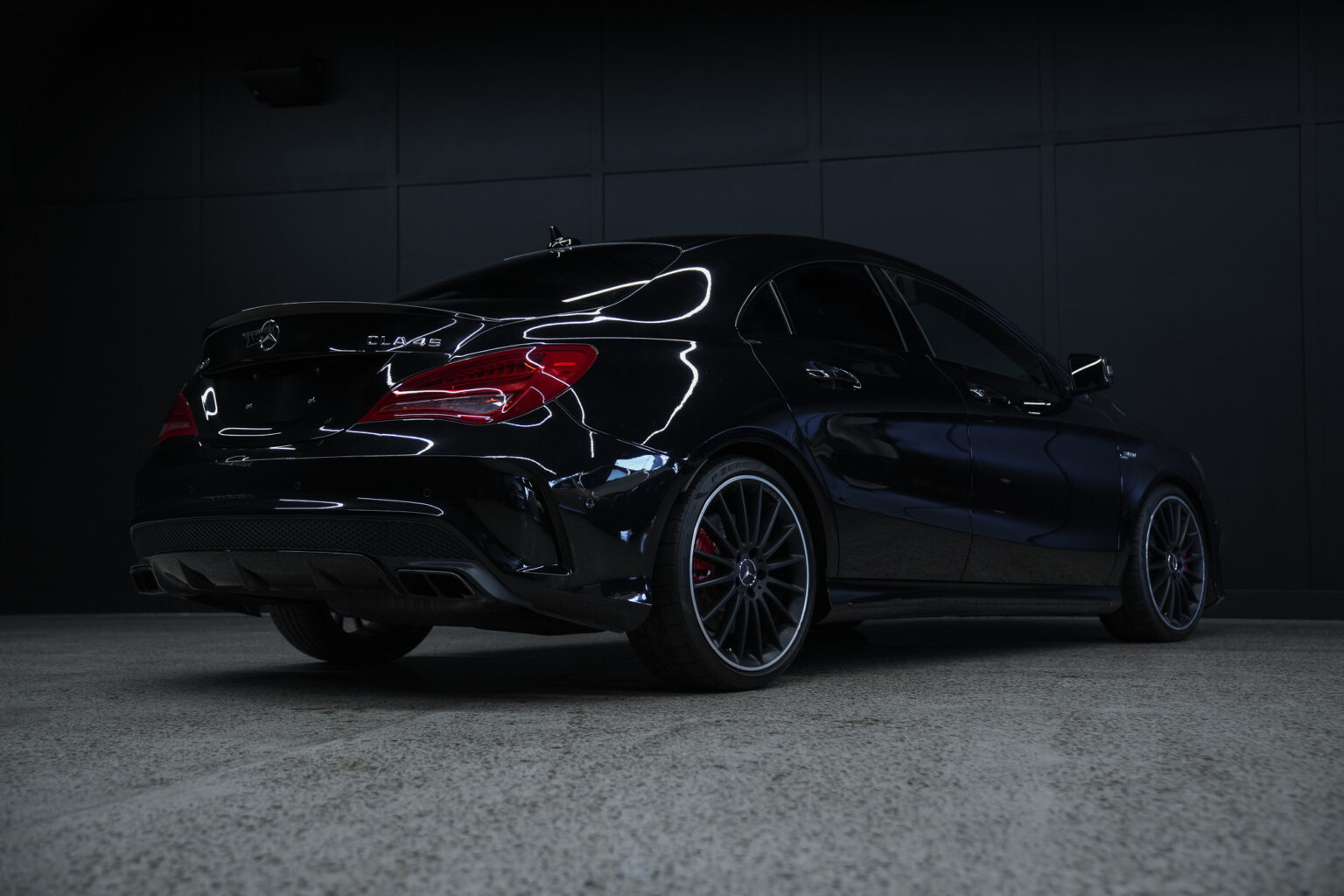 MERCEDES CLA45 AMG SEDAN - Play Performance
