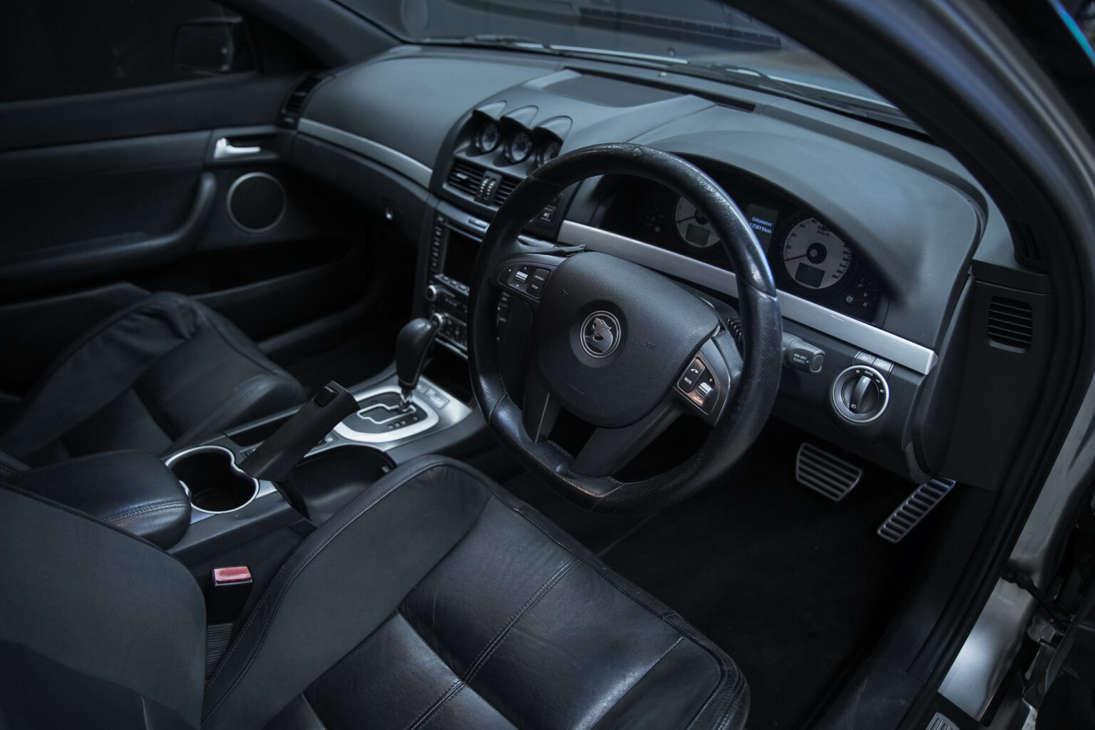 HOLDEN HSV VE SENATOR - Play Performance