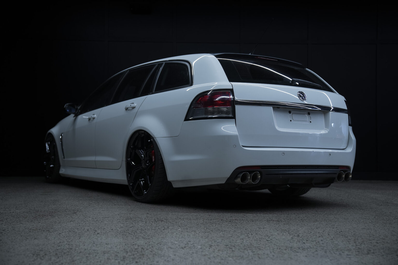 HSV GEN-F R8 CLUBSPORT WAGON - Play Performance