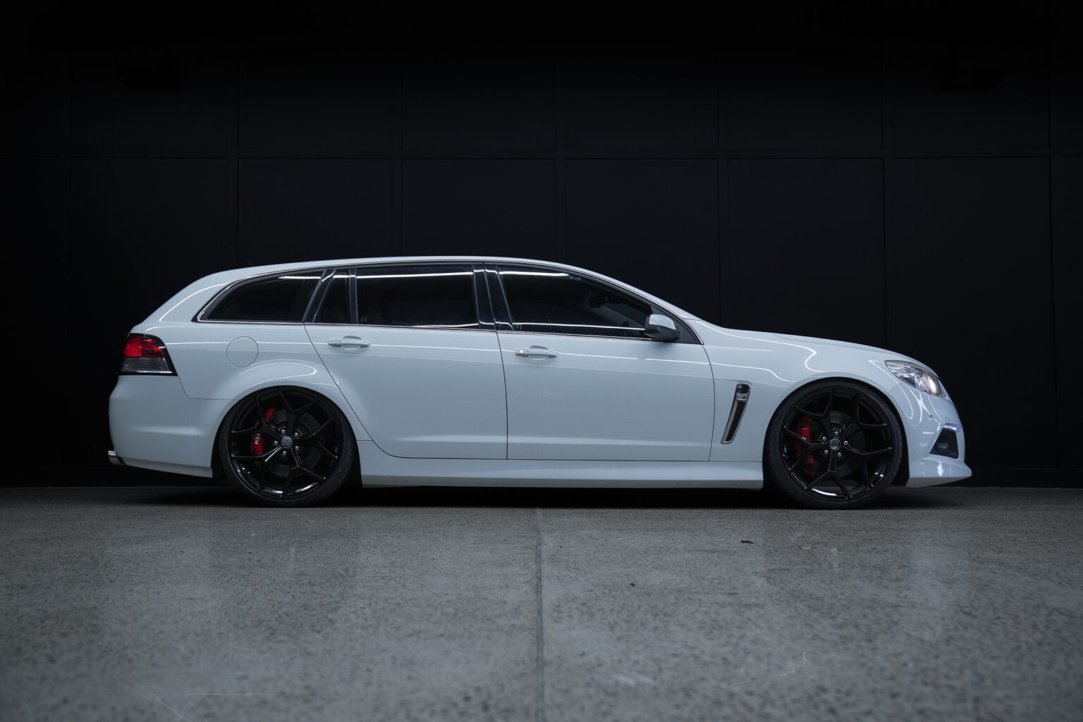 HSV GEN-F R8 CLUBSPORT WAGON - Play Performance
