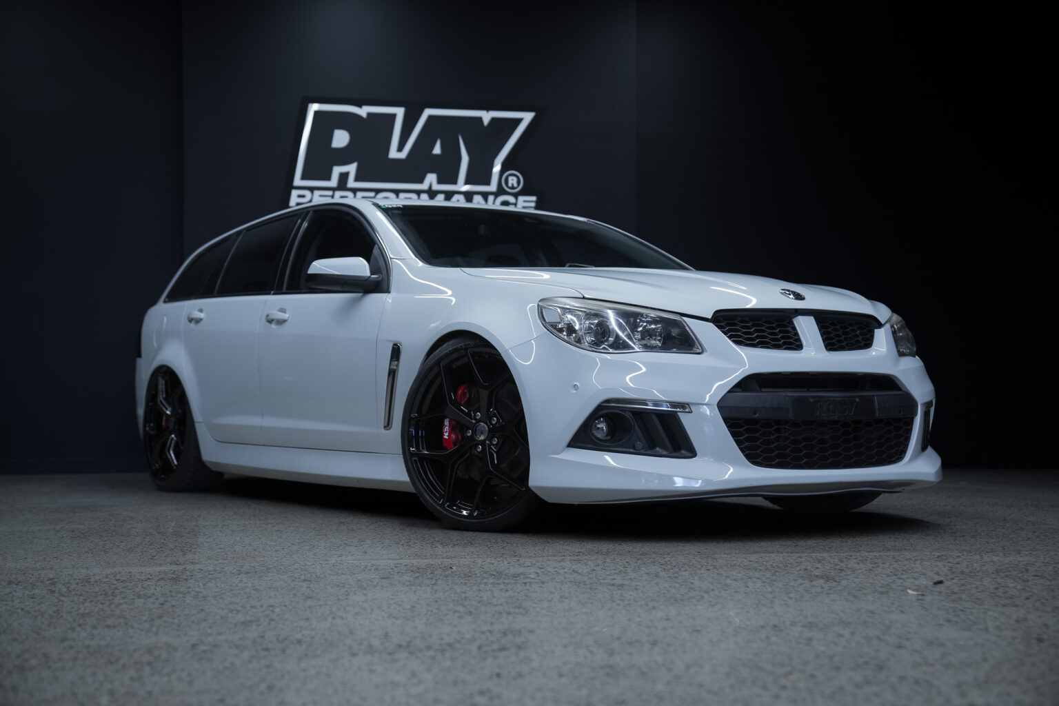 HSV GEN-F R8 CLUBSPORT WAGON - Play Performance