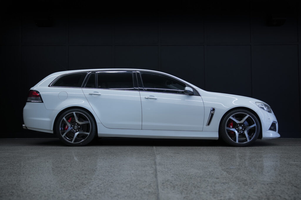 HSV GEN-F R8 CLUBSPORT WAGON - Play Performance