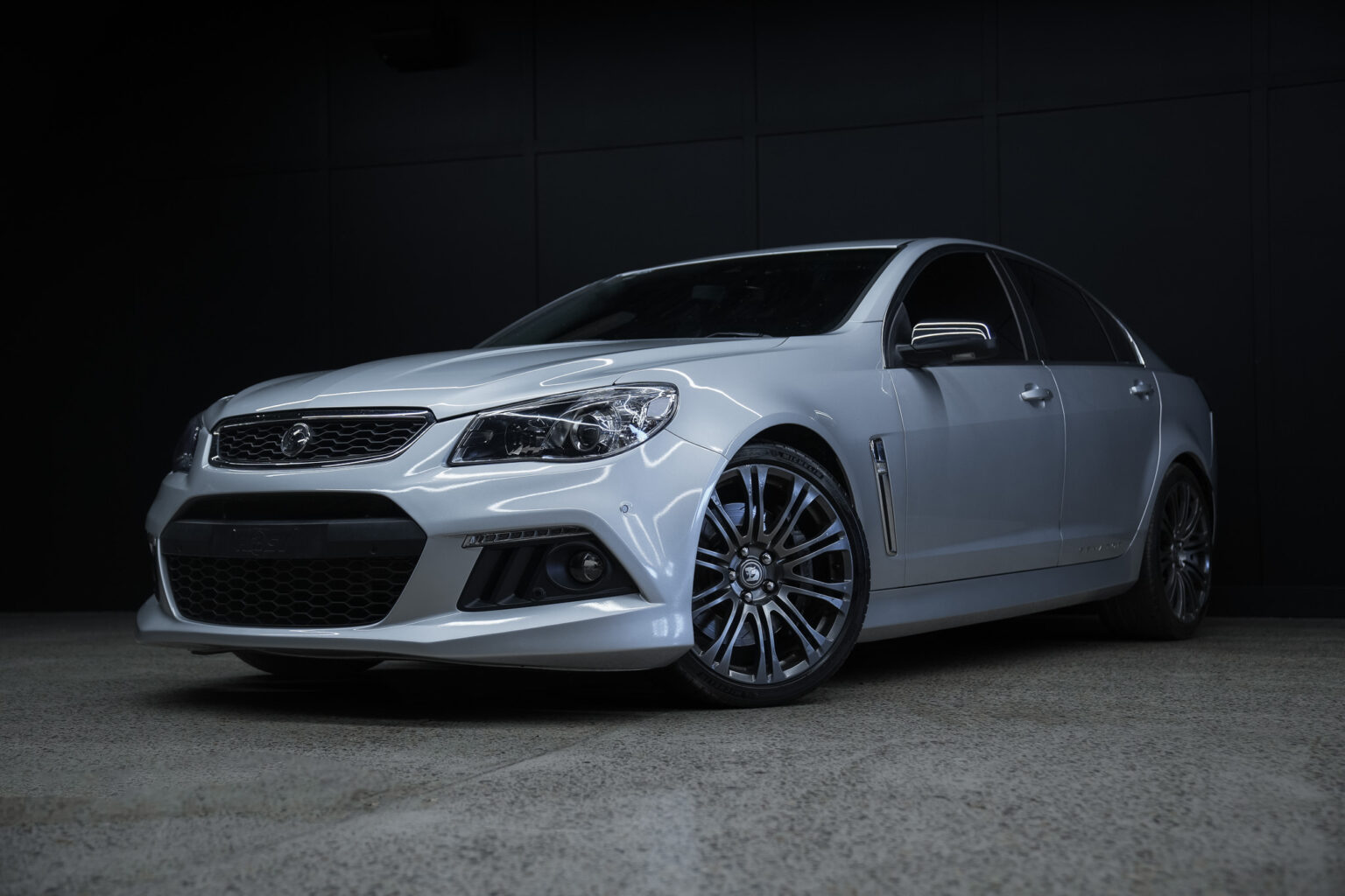 HOLDEN HSV GEN-F SENATOR - Play Performance