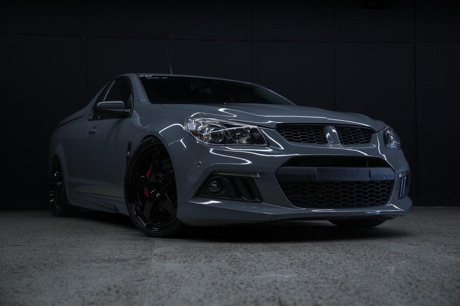 HOLDEN HSV GEN-F R8 MALOO - Play Performance