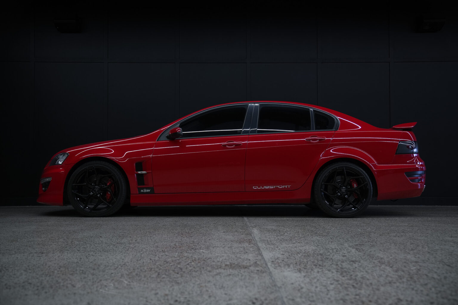 HOLDEN HSV E3 R8 CLUBSPORT - Play Performance