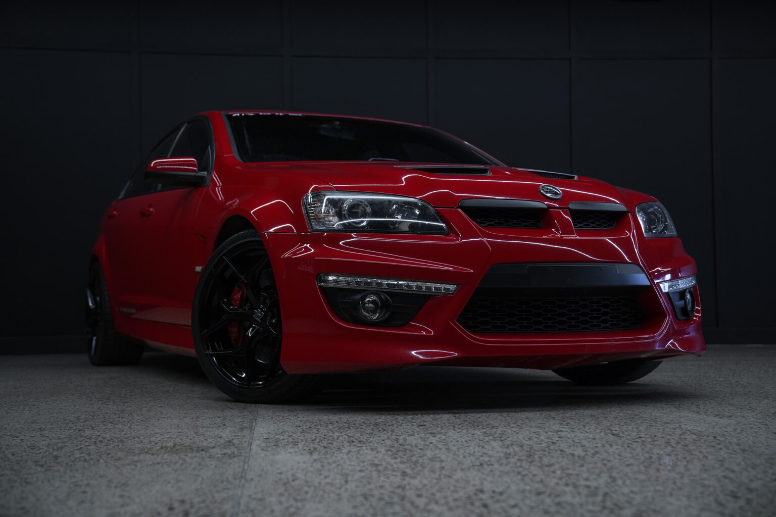 HOLDEN HSV E3 R8 CLUBSPORT - Play Performance