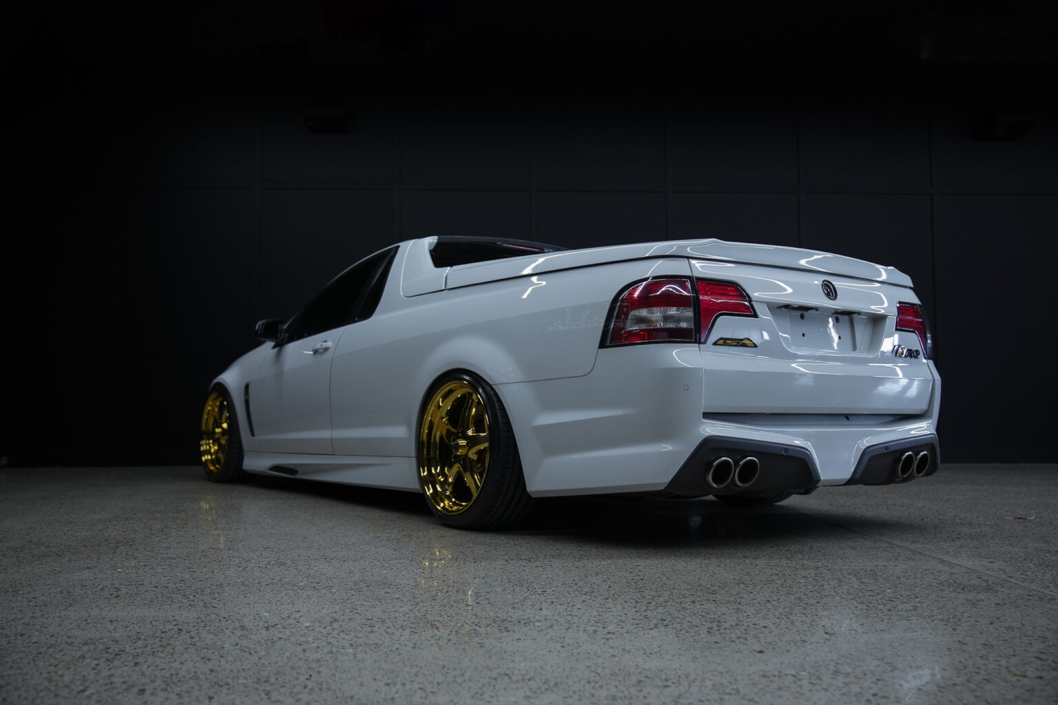 HOLDEN HSV GEN-F R8 MALOO LSA CHARGED - Play Performance