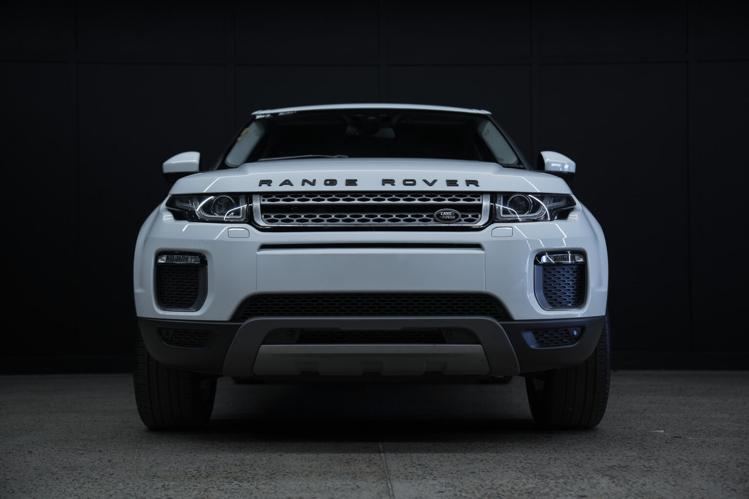 RANGE ROVER EVOQUE - Play Performance