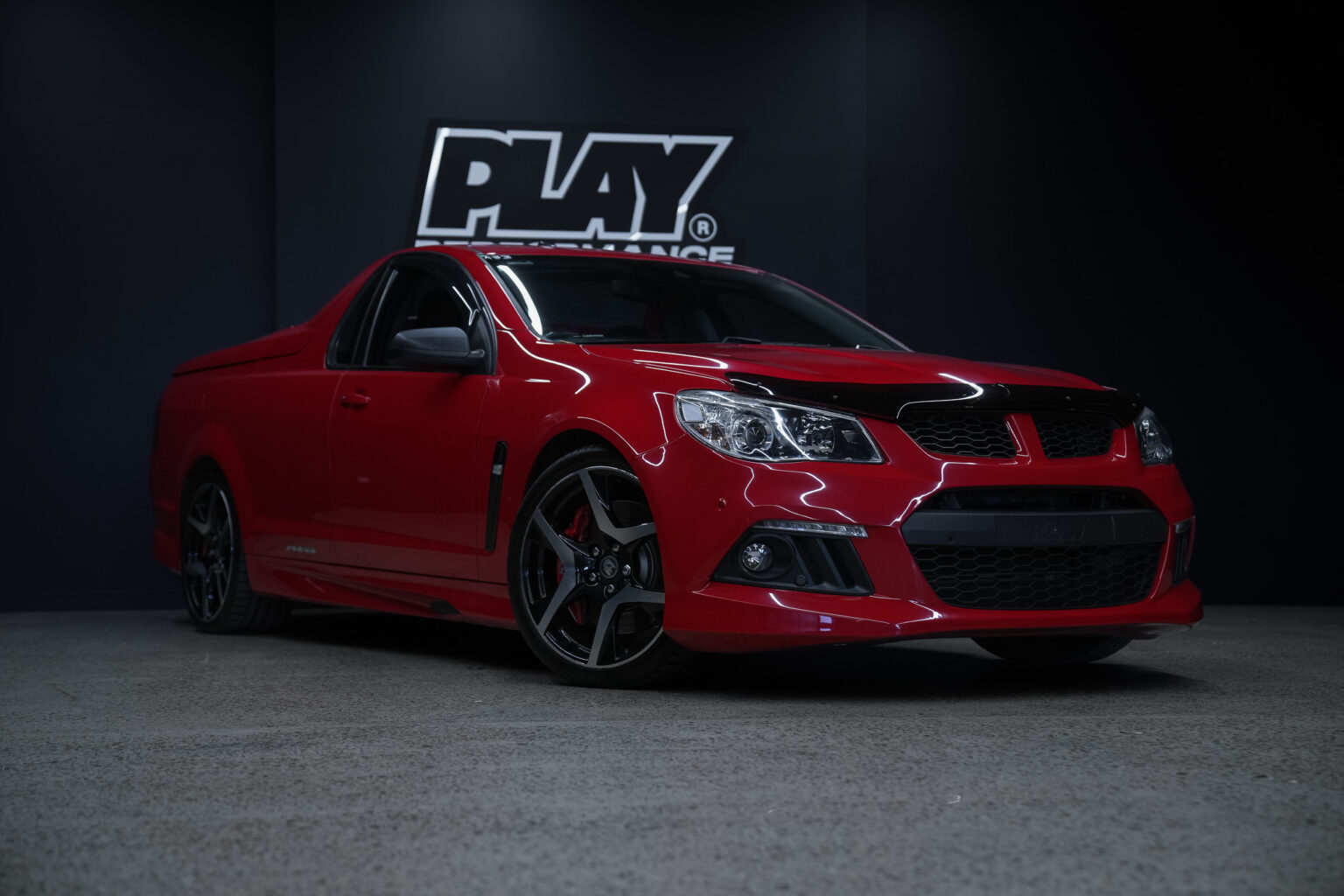 HOLDEN HSV GEN-F R8 MALOO - Play Performance