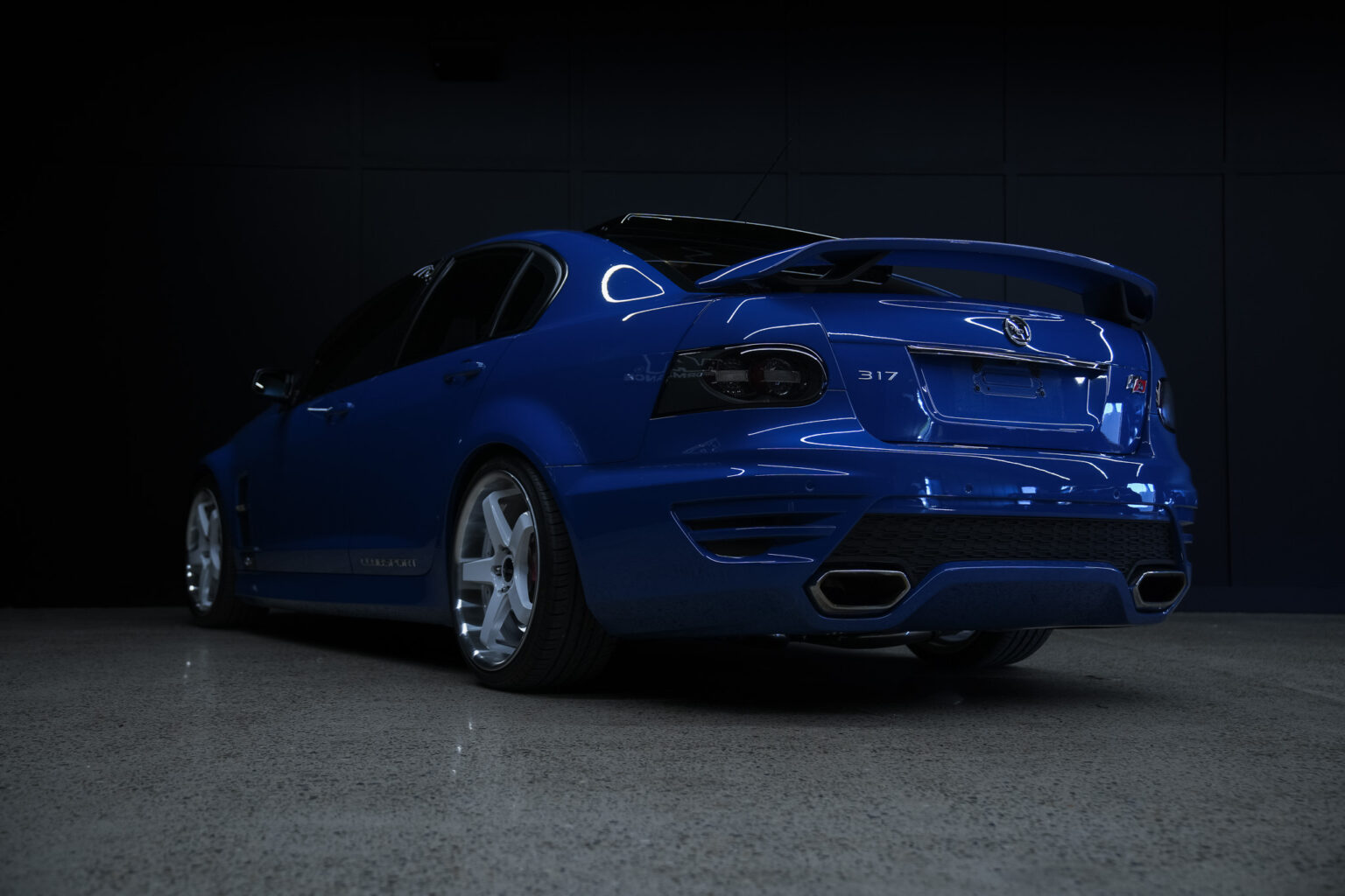 HOLDEN HSV E3 R8 CLUBSPORT - Play Performance