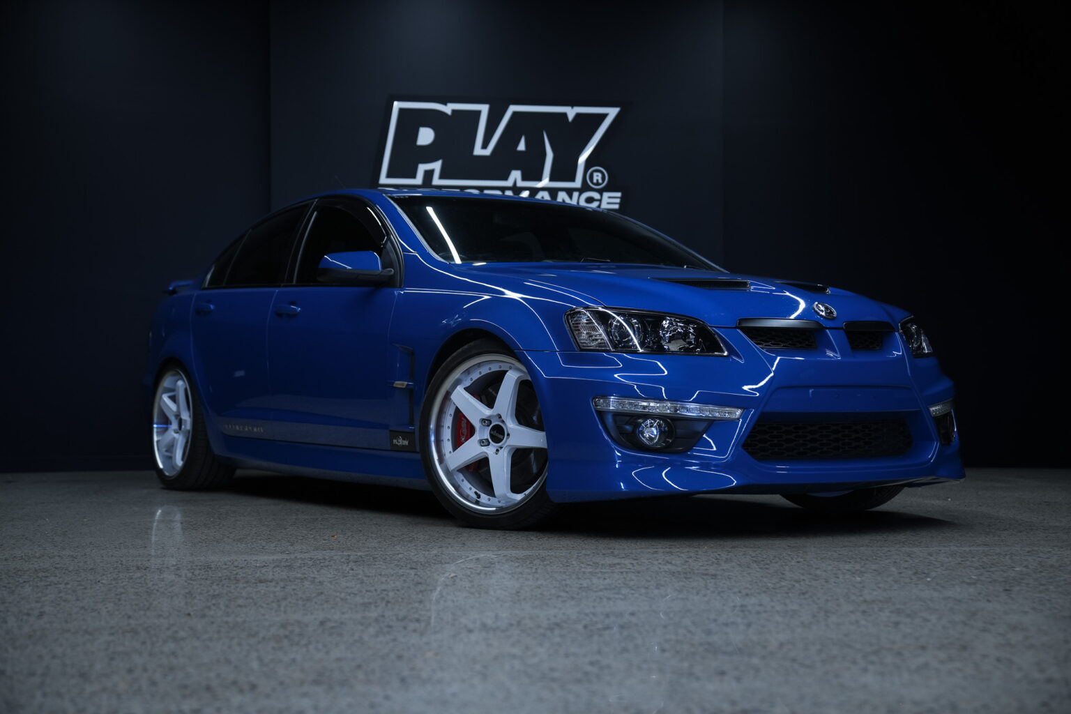 HOLDEN HSV E3 R8 CLUBSPORT - Play Performance