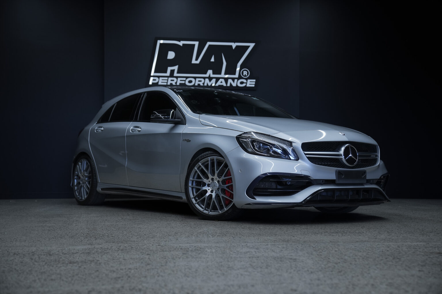 MERCEDES A45 AMG HATCH - Play Performance