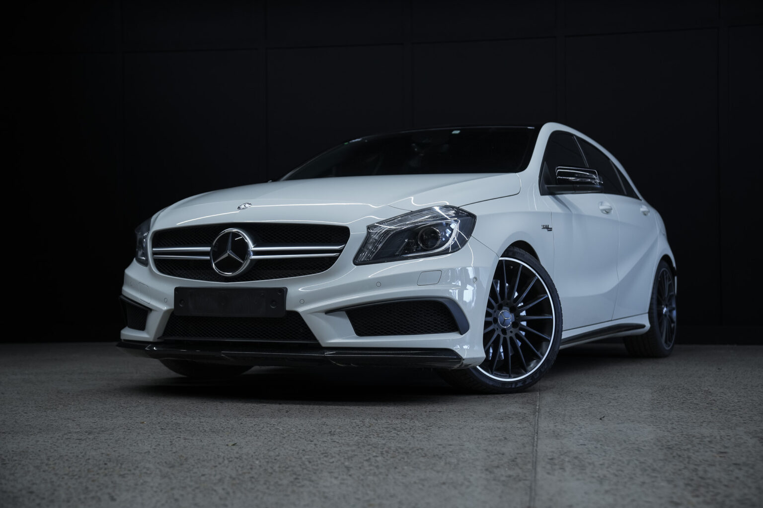 MERCEDES A45 AMG HATCH - Play Performance