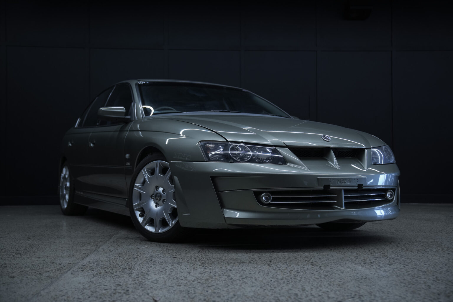 HOLDEN HSV VY SENATOR - Play Performance