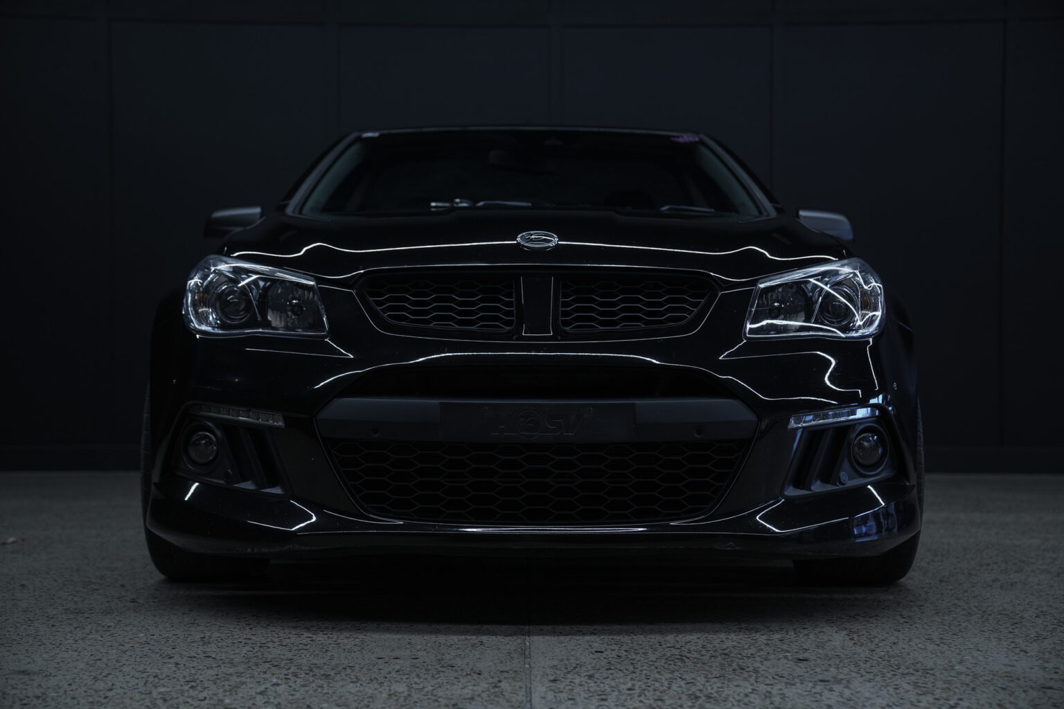 HOLDEN HSV GEN-F R8 MALOO - Play Performance