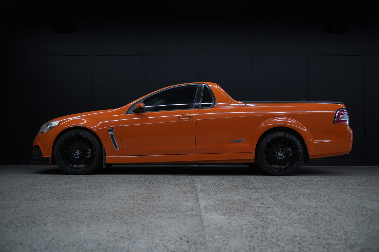 HOLDEN VF SS UTE - Play Performance