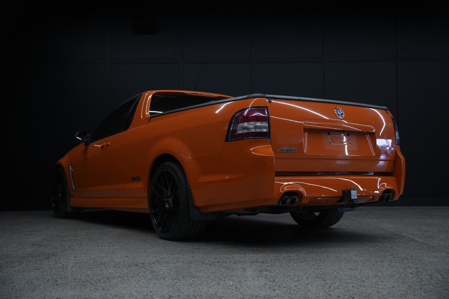 HOLDEN VF SS UTE - Play Performance